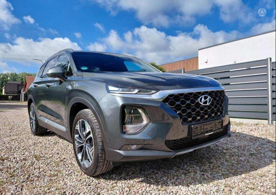 Green Hyundai Santa Fe 2020 in Vilkaviskis, with an engine capacity of 2.20 L and mileage of 290 thousand km for 15600 €, photo 17 on AUTOMOTO.COM.LV
