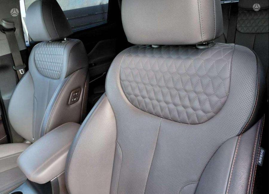 Green Hyundai Santa Fe 2020 in Vilkaviskis, with an engine capacity of 2.20 L and mileage of 290 thousand km for 15600 €, photo 21 on AUTOMOTO.COM.LV