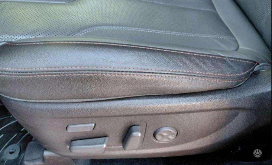 Green Hyundai Santa Fe 2020 in Vilkaviskis, with an engine capacity of 2.20 L and mileage of 290 thousand km for 15600 €, photo 22 on AUTOMOTO.COM.LV