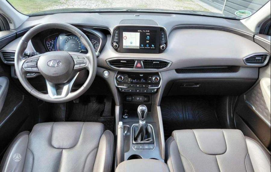 Green Hyundai Santa Fe 2020 in Vilkaviskis, with an engine capacity of 2.20 L and mileage of 290 thousand km for 15600 €, photo 27 on AUTOMOTO.COM.LV