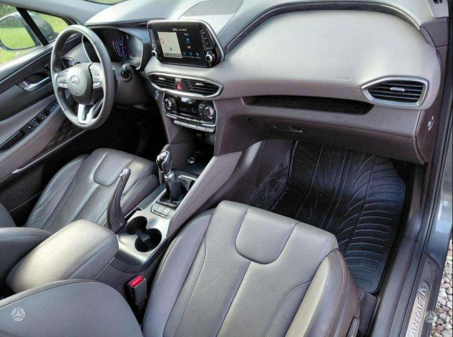 Green Hyundai Santa Fe 2020 in Vilkaviskis, with an engine capacity of 2.20 L and mileage of 290 thousand km for 15600 €, photo 32 on AUTOMOTO.COM.LV