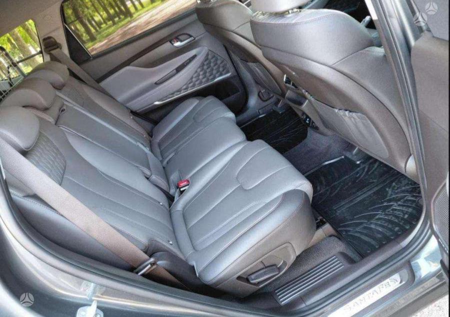 Green Hyundai Santa Fe 2020 in Vilkaviskis, with an engine capacity of 2.20 L and mileage of 290 thousand km for 15600 €, photo 36 on AUTOMOTO.COM.LV