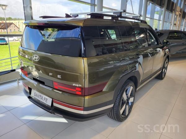 Zaļš Hyundai Santa Fe 2026 Rīga, ar dzinēja tilpumu 1.60 L un nobraukumu 16 tūkst. km par 56292 €, foto 4 vietnē AUTOMOTO.COM.LV