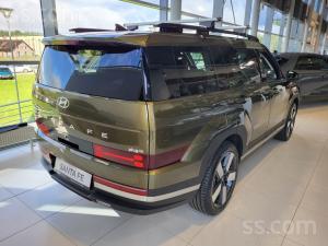 Zaļš Hyundai Santa Fe 2026 Rīga, ar dzinēja tilpumu 1.60 L un nobraukumu 16 tūkst. km par 56292 €, foto 4 vietnē AUTOMOTO.COM.LV