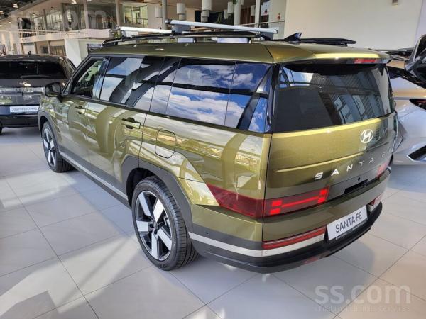 Zaļš Hyundai Santa Fe 2026 Rīga, ar dzinēja tilpumu 1.60 L un nobraukumu 16 tūkst. km par 56292 €, foto 5 vietnē AUTOMOTO.COM.LV