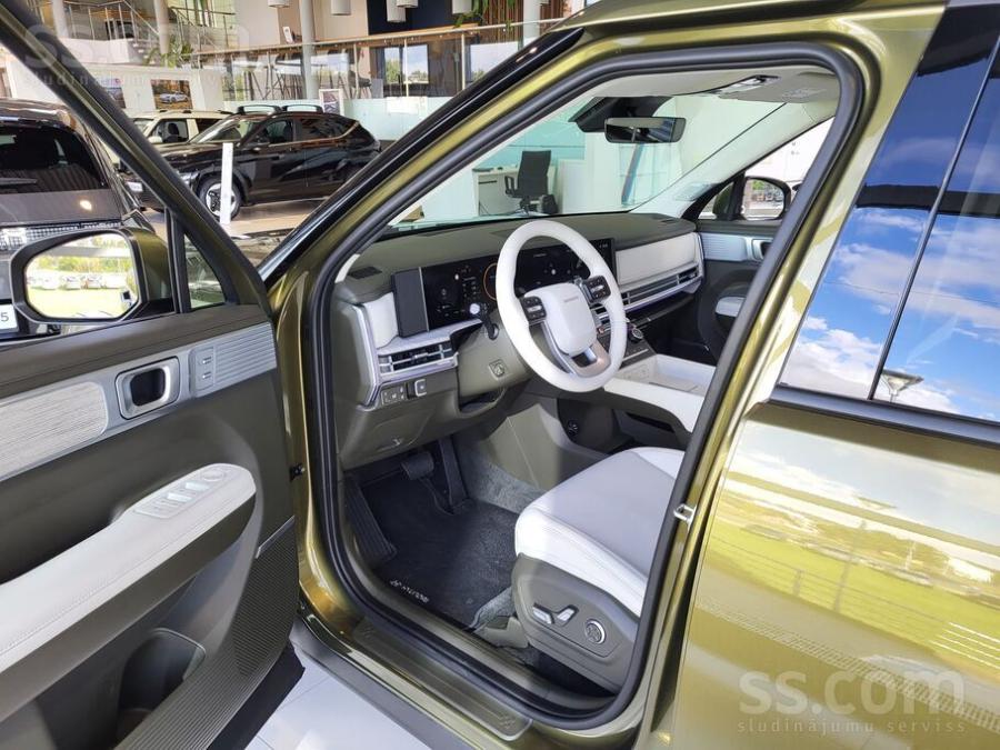 Zaļš Hyundai Santa Fe 2026 Rīga, ar dzinēja tilpumu 1.60 L un nobraukumu 16 tūkst. km par 56292 €, foto 6 vietnē AUTOMOTO.COM.LV