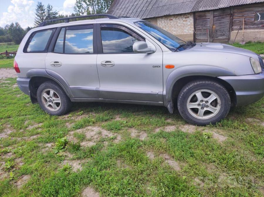 Pelēks Hyundai Santa Fe 2001 Preiļi, ar dzinēja tilpumu 2.00 L un nobraukumu 0 tūkst. km par 1200 €, foto 2 vietnē AUTOMOTO.COM.LV
