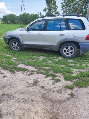 Pelēks Hyundai Santa Fe 2001 Preiļi, ar dzinēja tilpumu 2.00 L un nobraukumu 0 tūkst. km par 1200 €, foto 3 vietnē AUTOMOTO.COM.LV