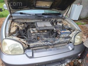 Pelēks Hyundai Santa Fe 2002 Ogre, ar dzinēja tilpumu 2.00 L un nobraukumu 300 tūkst. km par 850 €, foto 3 vietnē AUTOMOTO.COM.LV