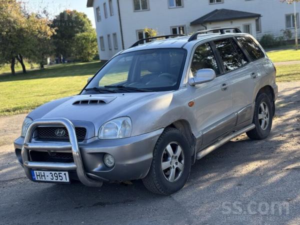 Hyundai Santa Fe 2003 Jūrmala vietnē Pelēks Hyundai Santa Fe 2003 Jūrmala, ar dzinēja tilpumu 2.00 L un nobraukumu 0 tūkst. km par 690 €, foto 3 vietnē AUTOMOTO.COM.LV