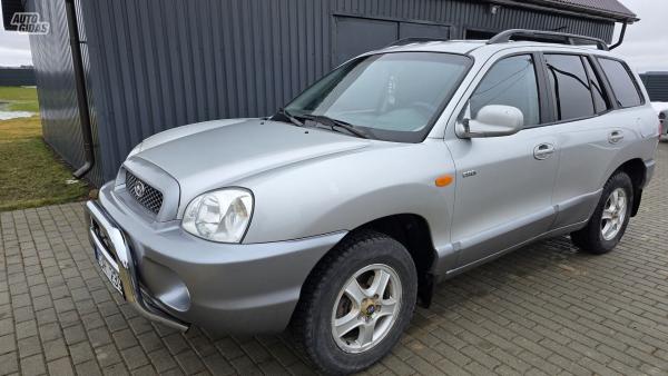 Grey Hyundai Santa Fe 2004 in Kretinga, with an engine capacity of 2.00 L and mileage of 226 thousand km for 1500 €, photo 2 on AUTOMOTO.COM.LV