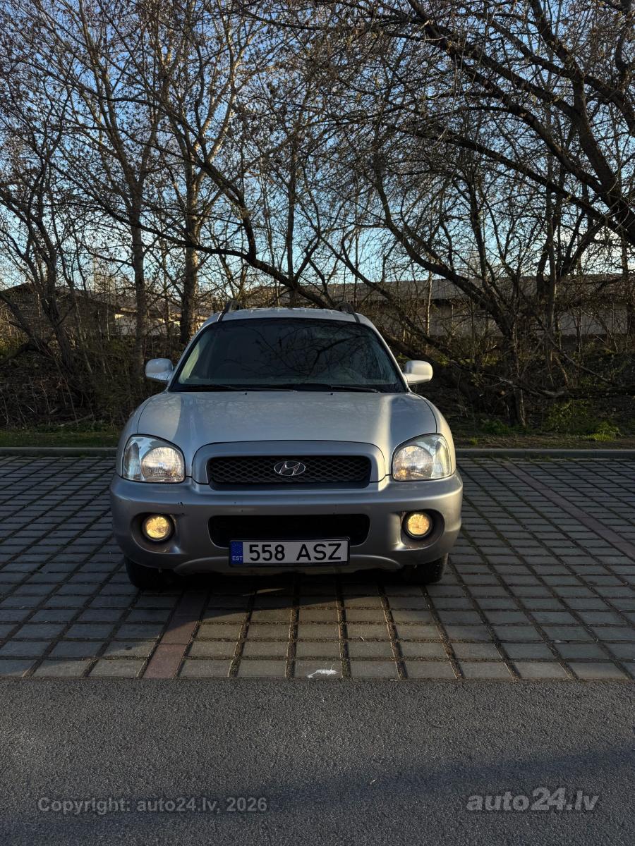 Pelēks Hyundai Santa Fe 2004 Tallina, ar dzinēja tilpumu 2.00 L un nobraukumu 339 tūkst. km par 1998 €, foto 1 vietnē AUTOMOTO.COM.LV