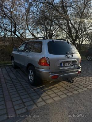 Pelēks Hyundai Santa Fe 2004 Tallina, ar dzinēja tilpumu 2.00 L un nobraukumu 339 tūkst. km par 1998 €, foto 5 vietnē AUTOMOTO.COM.LV