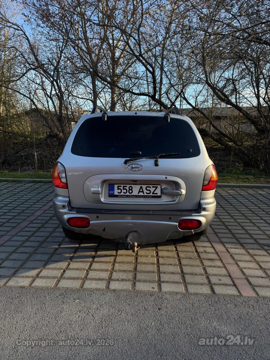 Pelēks Hyundai Santa Fe 2004 Tallina, ar dzinēja tilpumu 2.00 L un nobraukumu 339 tūkst. km par 1998 €, foto 6 vietnē AUTOMOTO.COM.LV