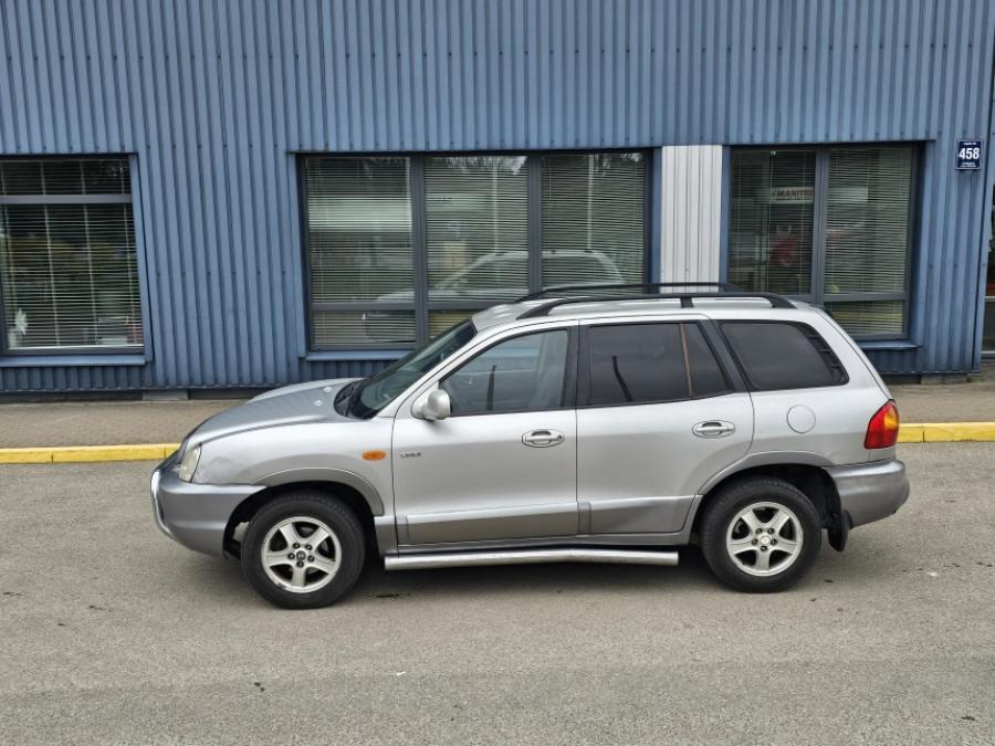 Pelēks Hyundai Santa Fe 2004 Rīga, ar dzinēja tilpumu 2.20 L un nobraukumu 340 tūkst. km par 1990 €, foto 11 vietnē AUTOMOTO.COM.LV