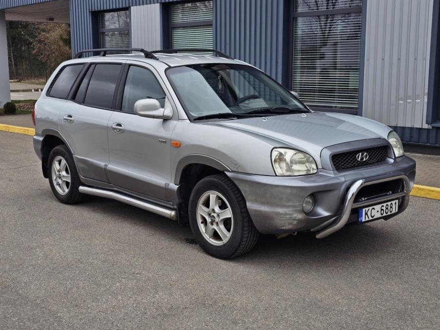 Pelēks Hyundai Santa Fe 2004 Rīga, ar dzinēja tilpumu 2.20 L un nobraukumu 340 tūkst. km par 1990 €, foto 13 vietnē AUTOMOTO.COM.LV
