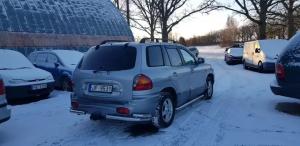 Pelēks Hyundai Santa Fe 2004 Valmiera, ar dzinēja tilpumu 2.00 L un nobraukumu 228 tūkst. km par 2950 €, foto 4 vietnē AUTOMOTO.COM.LV