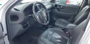 Pelēks Hyundai Santa Fe 2004 Valmiera, ar dzinēja tilpumu 2.00 L un nobraukumu 228 tūkst. km par 2950 €, foto 11 vietnē AUTOMOTO.COM.LV
