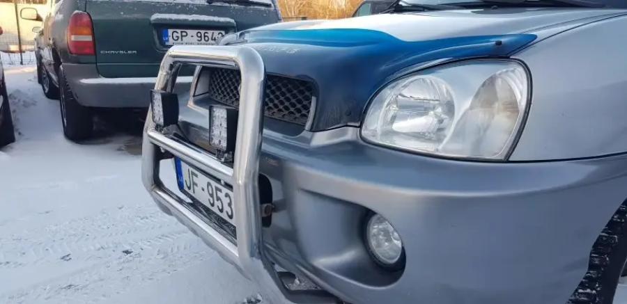 Pelēks Hyundai Santa Fe 2004 Valmiera, ar dzinēja tilpumu 2.00 L un nobraukumu 228 tūkst. km par 2950 €, foto 14 vietnē AUTOMOTO.COM.LV