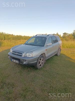 Grey Hyundai Santa Fe 2004 in Daugavpils, with an engine capacity of 2.70 L and mileage of 211 thousand km for 1600 €, photo  on AUTOMOTO.COM.LV