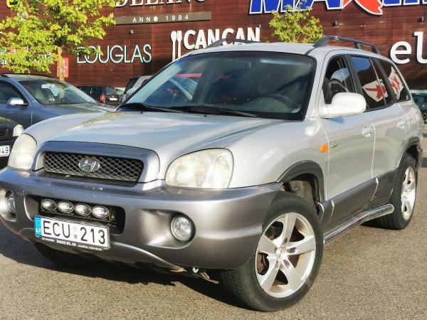 Pelēks Hyundai Santa Fe 2004 Viļņa, ar dzinēja tilpumu 1.99 L un nobraukumu 269 tūkst. km par 2850 €, foto 2 vietnē AUTOMOTO.COM.LV