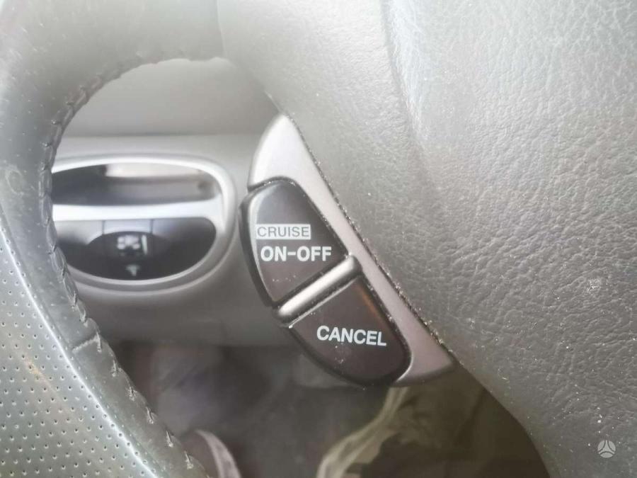 Grey Hyundai Santa Fe 2004 in Vilnius, with an engine capacity of 1.99 L and mileage of 269 thousand km for 2850 €, photo 22 on AUTOMOTO.COM.LV