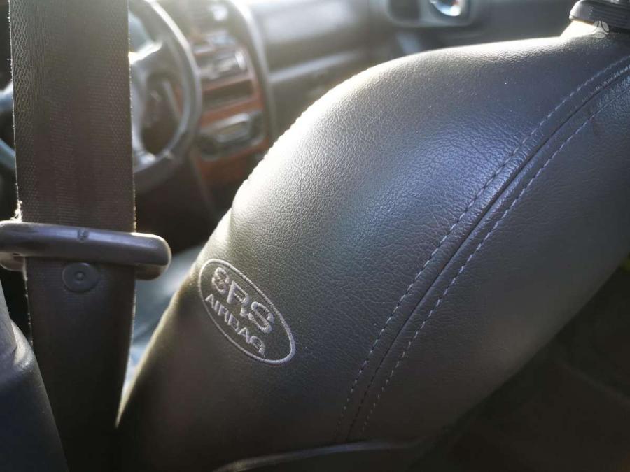 Grey Hyundai Santa Fe 2004 in Vilnius, with an engine capacity of 1.99 L and mileage of 269 thousand km for 2850 €, photo 27 on AUTOMOTO.COM.LV