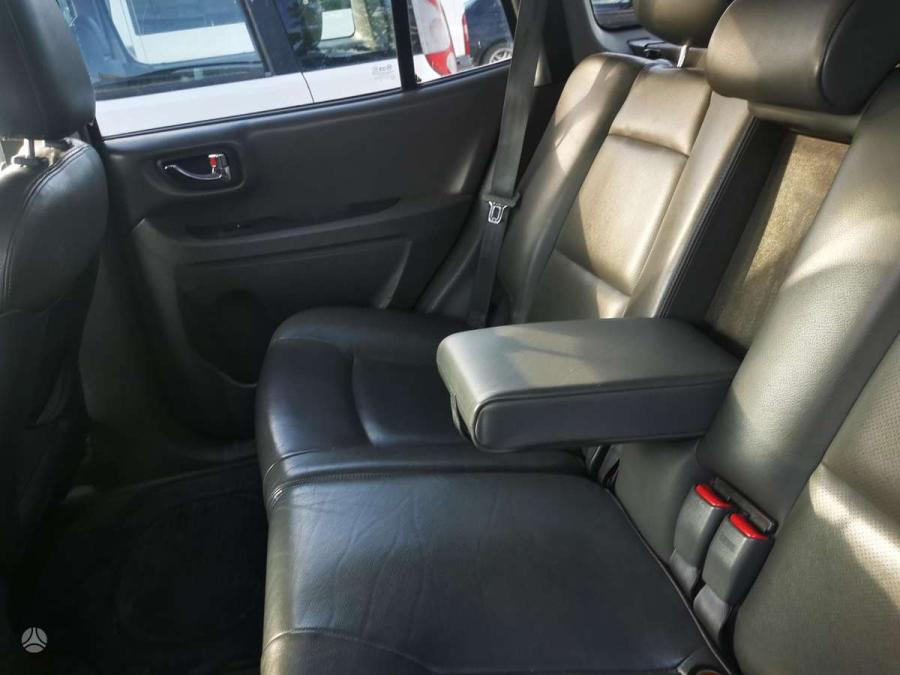 Grey Hyundai Santa Fe 2004 in Vilnius, with an engine capacity of 1.99 L and mileage of 269 thousand km for 2850 €, photo 29 on AUTOMOTO.COM.LV