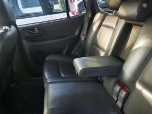 Grey Hyundai Santa Fe 2004 in Vilnius, with an engine capacity of 1.99 L and mileage of 269 thousand km for 2850 €, photo 30 on AUTOMOTO.COM.LV