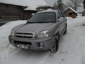 Grey Hyundai Santa Fe 2005 in Svencionys, with an engine capacity of 2.00 L and mileage of 294 thousand km for 2200 €, photo  on AUTOMOTO.COM.LV