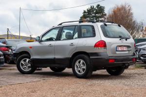 Pelēks Hyundai Santa Fe 2005 Rīga, ar dzinēja tilpumu 2.00 L un nobraukumu 172 tūkst. km par 3995 €, foto 3 vietnē AUTOMOTO.COM.LV