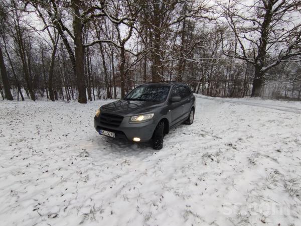 Серый Хендай Санта Фе 2006 в Добеле, объемом двигателя 2.20 л и пробегом 290 тыс. км за 3550 €, фото 5 на AUTOMOTO.COM.LV