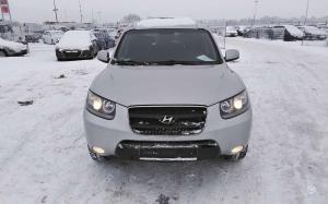 Grey Hyundai Santa Fe 2006 in Marijampole, with an engine capacity of 2.19 L and mileage of 211 thousand km for 3350 €, photo  on AUTOMOTO.COM.LV