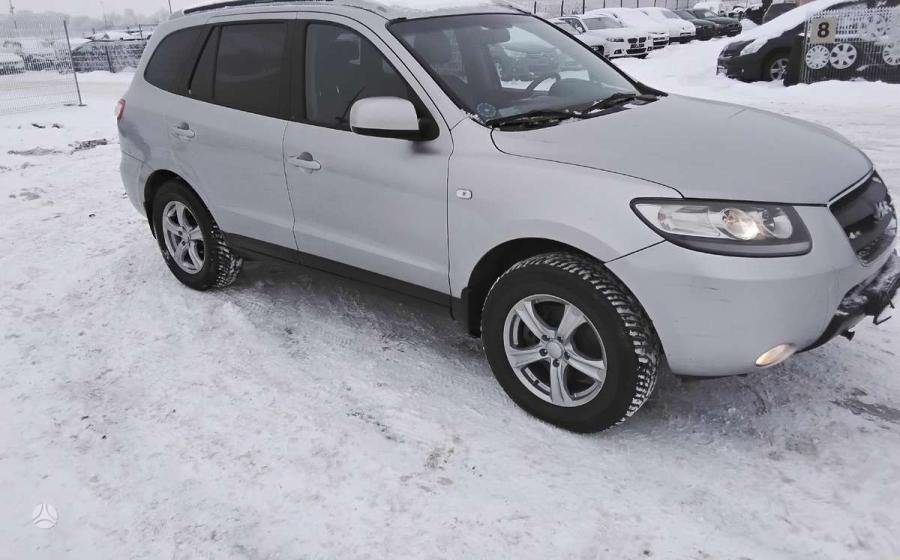 Pelēks Hyundai Santa Fe 2006 Marijampole, ar dzinēja tilpumu 2.19 L un nobraukumu 211 tūkst. km par 3350 €, foto 8 vietnē AUTOMOTO.COM.LV