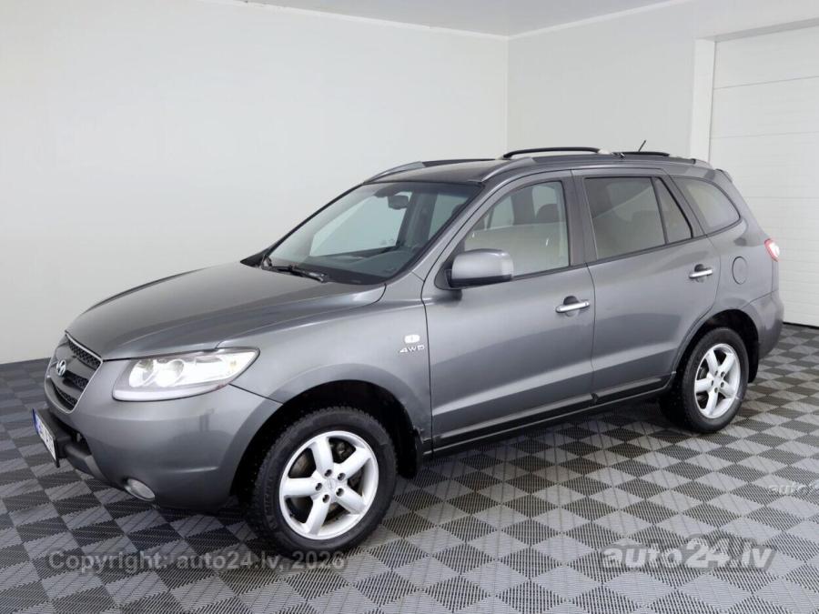 Grey Hyundai Santa Fe 2006 in Tallinn, with an engine capacity of 2.20 L and mileage of 530 thousand km for 1699 €, photo 2 on AUTOMOTO.COM.LV