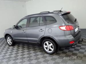 Grey Hyundai Santa Fe 2006 in Tallinn, with an engine capacity of 2.20 L and mileage of 530 thousand km for 1699 €, photo 4 on AUTOMOTO.COM.LV
