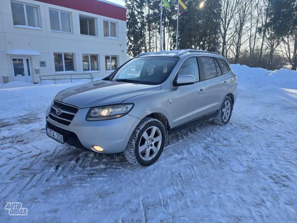 Grey Hyundai Santa Fe 2006 in Radviliskis, with an engine capacity of 2.20 L and mileage of 349 thousand km for 3650 €, photo 2 on AUTOMOTO.COM.LV