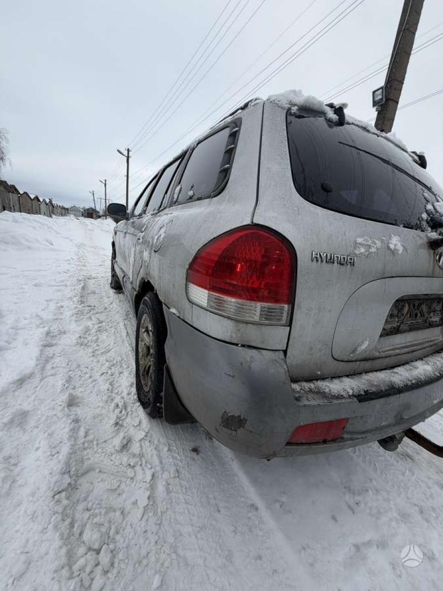 Pelēks Hyundai Santa Fe 2006 Šauļi, ar dzinēja tilpumu 2.35 L un nobraukumu 156 tūkst. km par 599 €, foto 6 vietnē AUTOMOTO.COM.LV