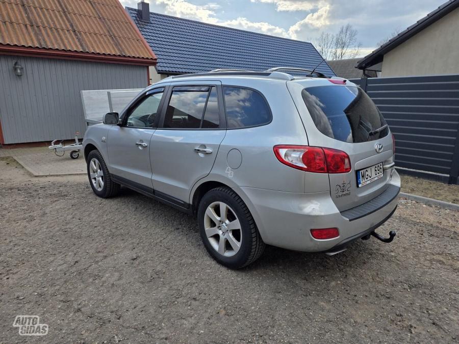 Pelēks Hyundai Santa Fe 2006 Marijampole, ar dzinēja tilpumu 2.20 L un nobraukumu 300 tūkst. km par 4500 €, foto 7 vietnē AUTOMOTO.COM.LV