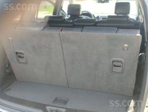 Grey Hyundai Santa Fe 2006 in Daugavpils, with an engine capacity of 2.20 L and mileage of 323 thousand km for 3449 €, photo 10 on AUTOMOTO.COM.LV