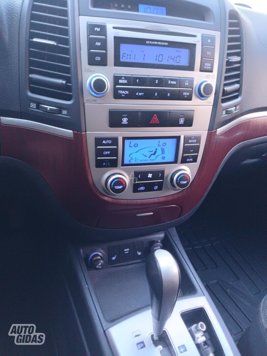 Pelēks Hyundai Santa Fe 2006 Radviliškis, ar dzinēja tilpumu 2.70 L un nobraukumu 234 tūkst. km par 3350 €, foto 17 vietnē AUTOMOTO.COM.LV