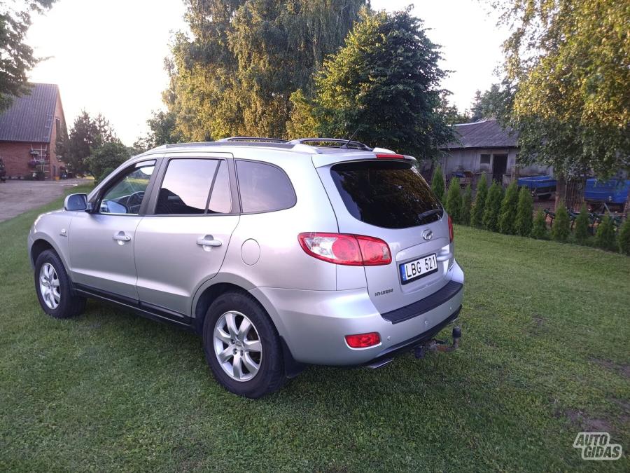 Pelēks Hyundai Santa Fe 2006 Radviliškis, ar dzinēja tilpumu 2.70 L un nobraukumu 234 tūkst. km par 3350 €, foto 25 vietnē AUTOMOTO.COM.LV