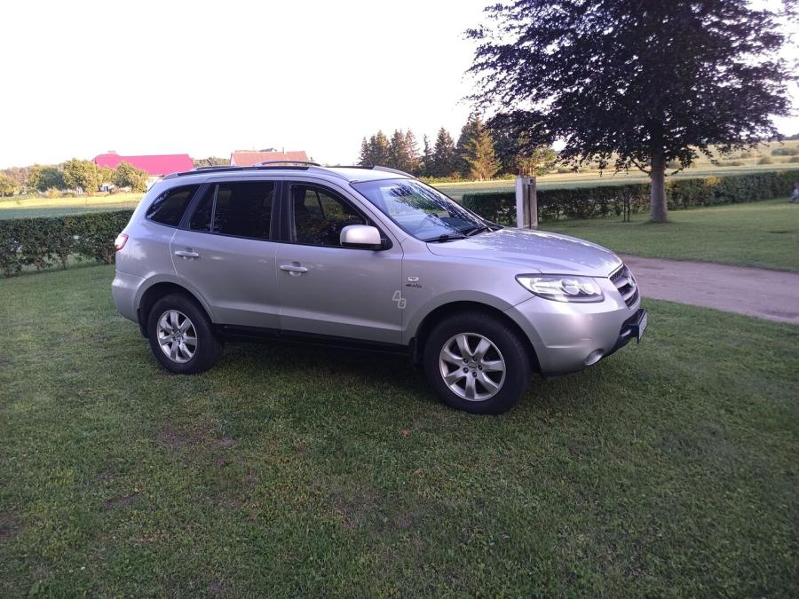 Pelēks Hyundai Santa Fe 2006 Radviliškis, ar dzinēja tilpumu 2.70 L un nobraukumu 234 tūkst. km par 3350 €, foto 27 vietnē AUTOMOTO.COM.LV