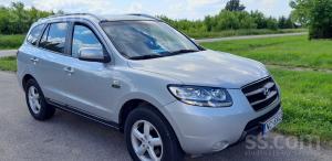 Pelēks Hyundai Santa Fe 2006 Daugavpils, ar dzinēja tilpumu 2.20 L un nobraukumu 267 tūkst. km par 3450 €, foto 5 vietnē AUTOMOTO.COM.LV