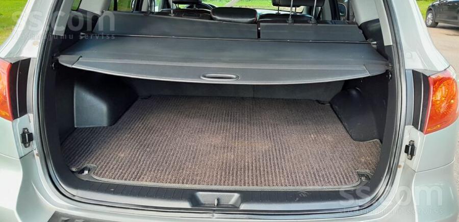 Pelēks Hyundai Santa Fe 2006 Daugavpils, ar dzinēja tilpumu 2.20 L un nobraukumu 267 tūkst. km par 3450 €, foto 11 vietnē AUTOMOTO.COM.LV