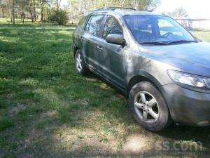 Pelēks Hyundai Santa Fe 2006 Jēkabpils, ar dzinēja tilpumu 2.20 L un nobraukumu 225 tūkst. km par 1950 €, foto 4 vietnē AUTOMOTO.COM.LV