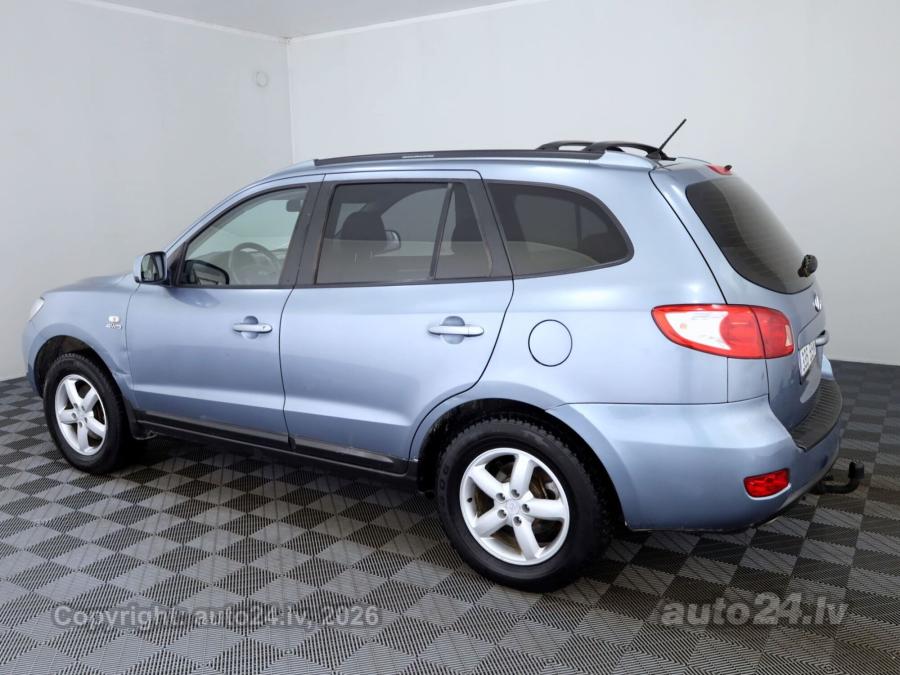 Pelēks Hyundai Santa Fe 2006 Tallina, ar dzinēja tilpumu 2.20 L un nobraukumu 359 tūkst. km par 1999 €, foto 5 vietnē AUTOMOTO.COM.LV
