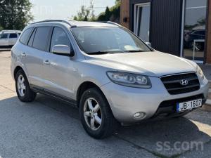 Pelēks Hyundai Santa Fe 2006 Rīga, ar dzinēja tilpumu 2.20 L un nobraukumu 293 tūkst. km par 1890 €, foto  vietnē AUTOMOTO.COM.LV