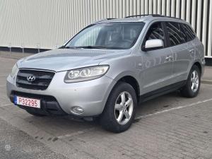 Grey Hyundai Santa Fe 2006 in Vilnius, with an engine capacity of 2.19 L and mileage of 302 thousand km for 2399 €, photo  on AUTOMOTO.COM.LV