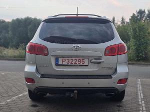 Pelēks Hyundai Santa Fe 2006 Viļņa, ar dzinēja tilpumu 2.19 L un nobraukumu 302 tūkst. km par 2399 €, foto 8 vietnē AUTOMOTO.COM.LV